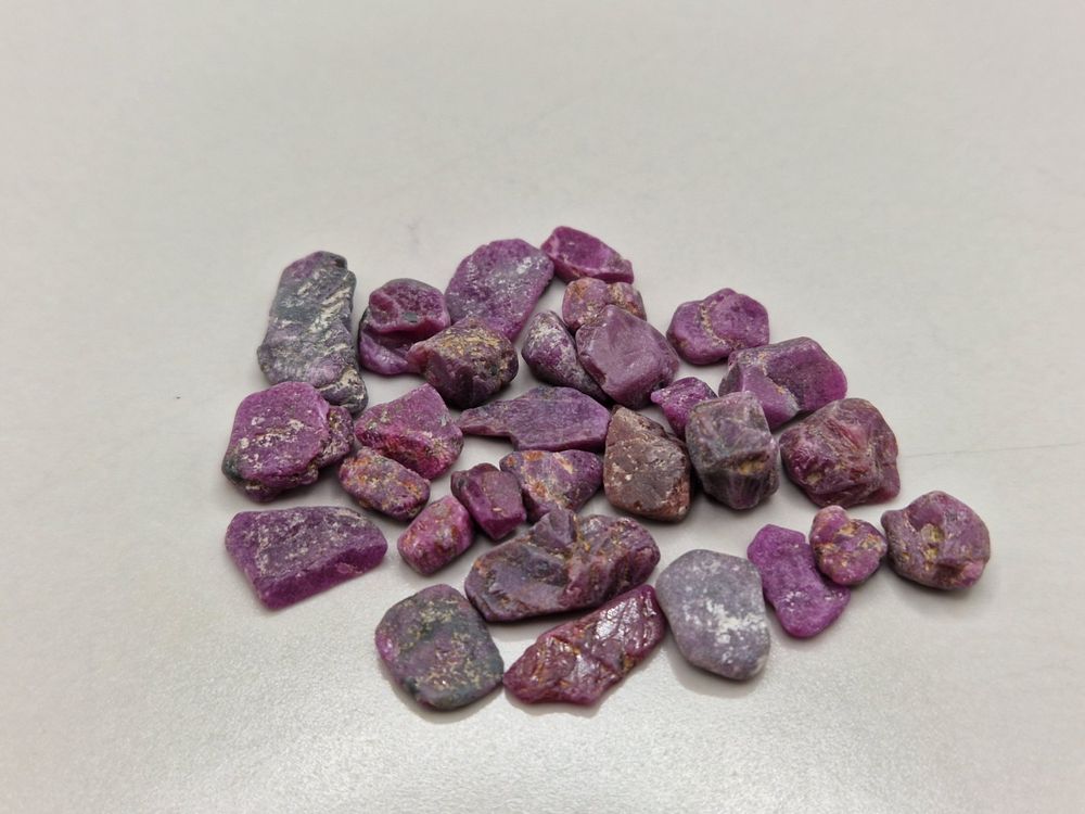 Rubin roh 20gr. (Neu und originalverpackt) in für CHF 6.5 – mit ...