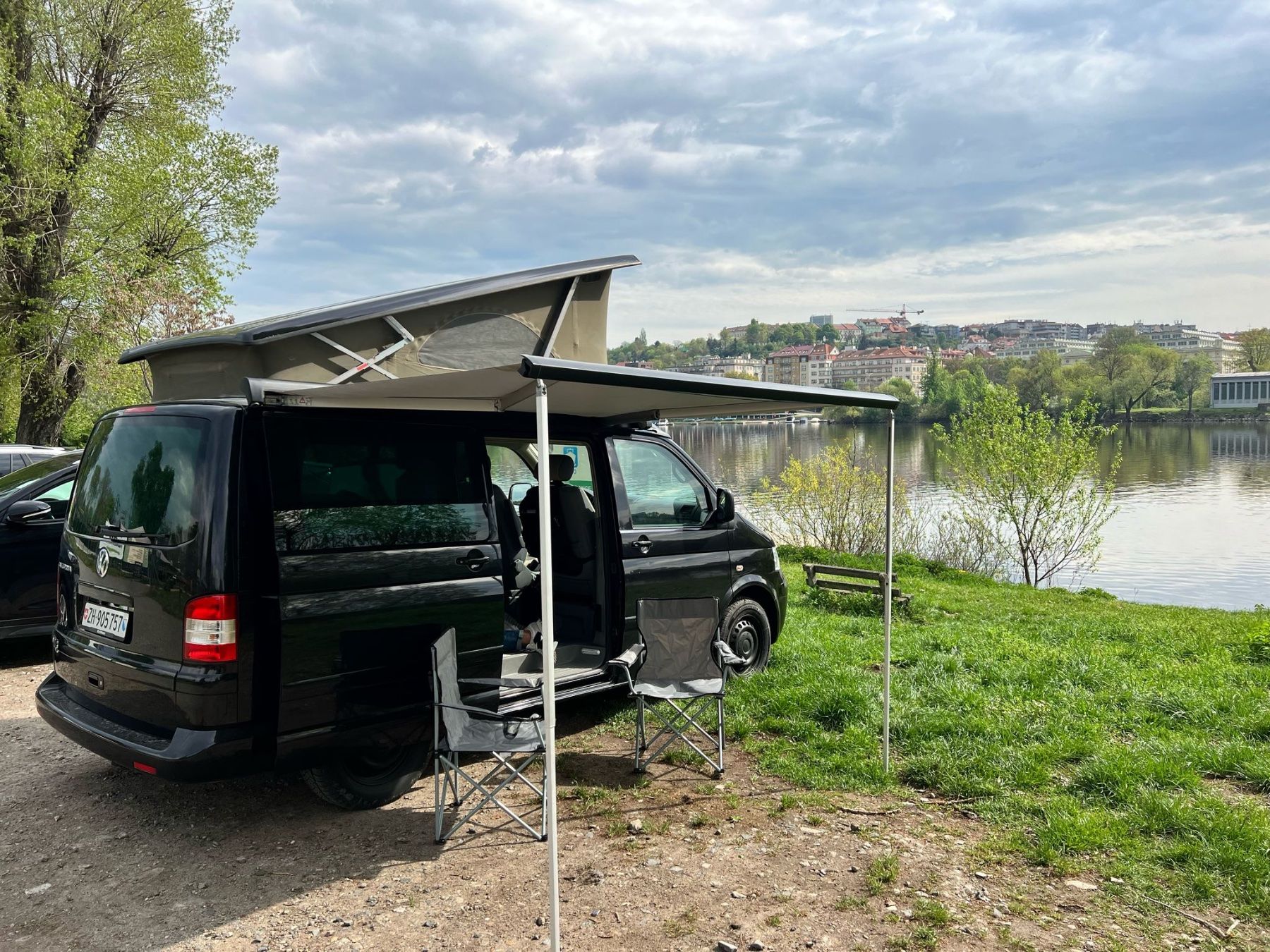 VW T5 California Camper (Gebraucht) in Fällanden für CHF 19900 – nur Abholung auf Ricardo kaufen