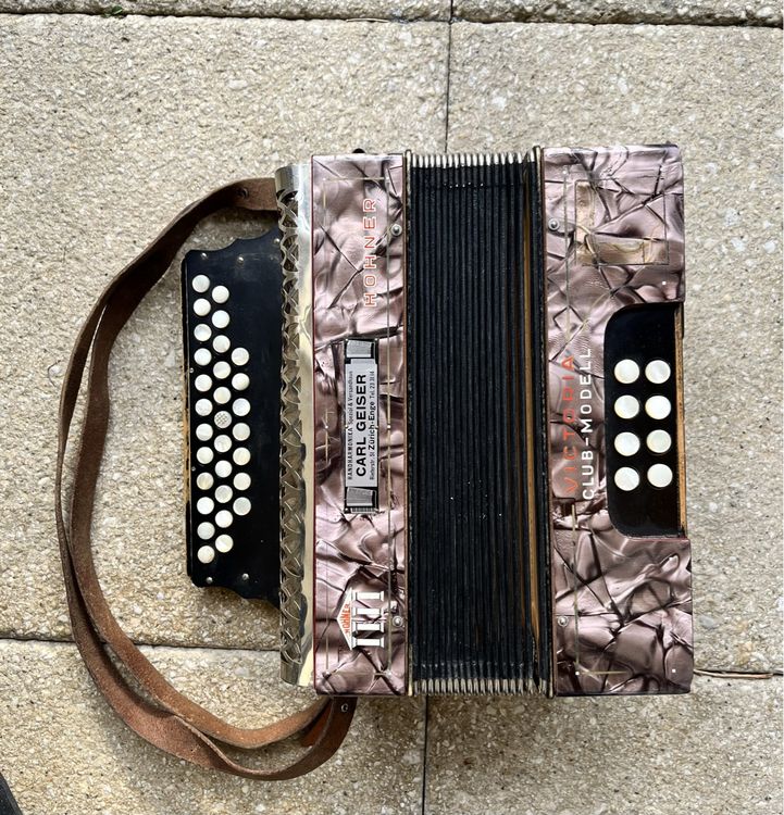 Hohner Victoria Club Modell Akkordeon | Kaufen auf Ricardo