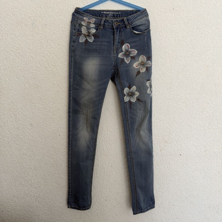 Jean Slim Décoré de Fleurs (D'occasion) à Riddes pour CHF 12 – avec ...