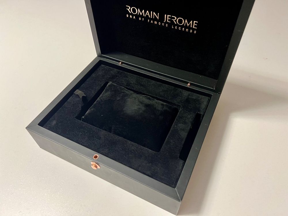 ROMAIN JÉRÔME Titanic black wood XL watch box (Gebraucht) in Mont-sur ...