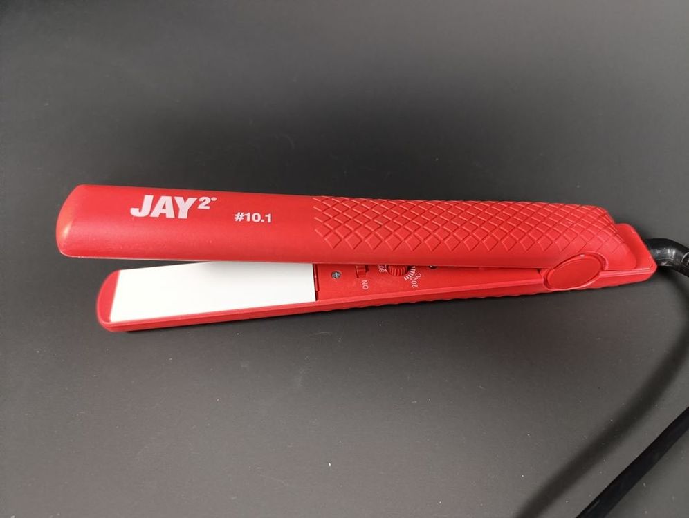 JAY2 fer à lisser professionnel (Neuf (Voir description)) à Thielle pour CHF 10 – avec livraison ...