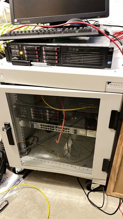 Server/ Rack/ Switch (Gebraucht) in Oftringen für CHF 150 – nur ...
