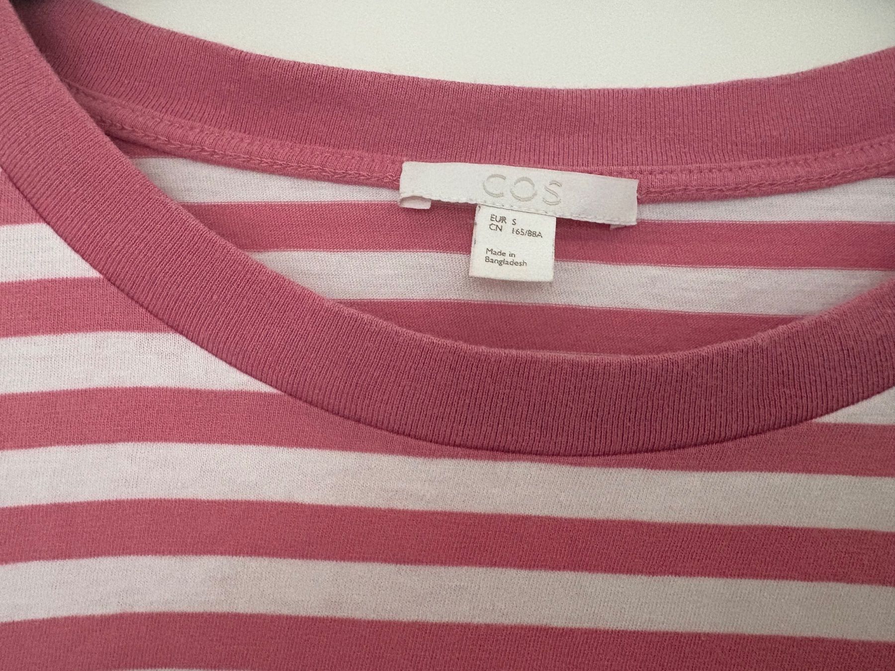 COS T-shirt size S (D'occasion) à Muzzano pour CHF 19 – avec livraison ...