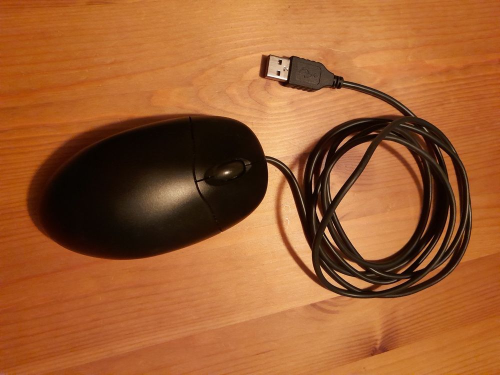 Logitech Computermaus (Gebraucht) in Trachslau für CHF 1 – mit ...