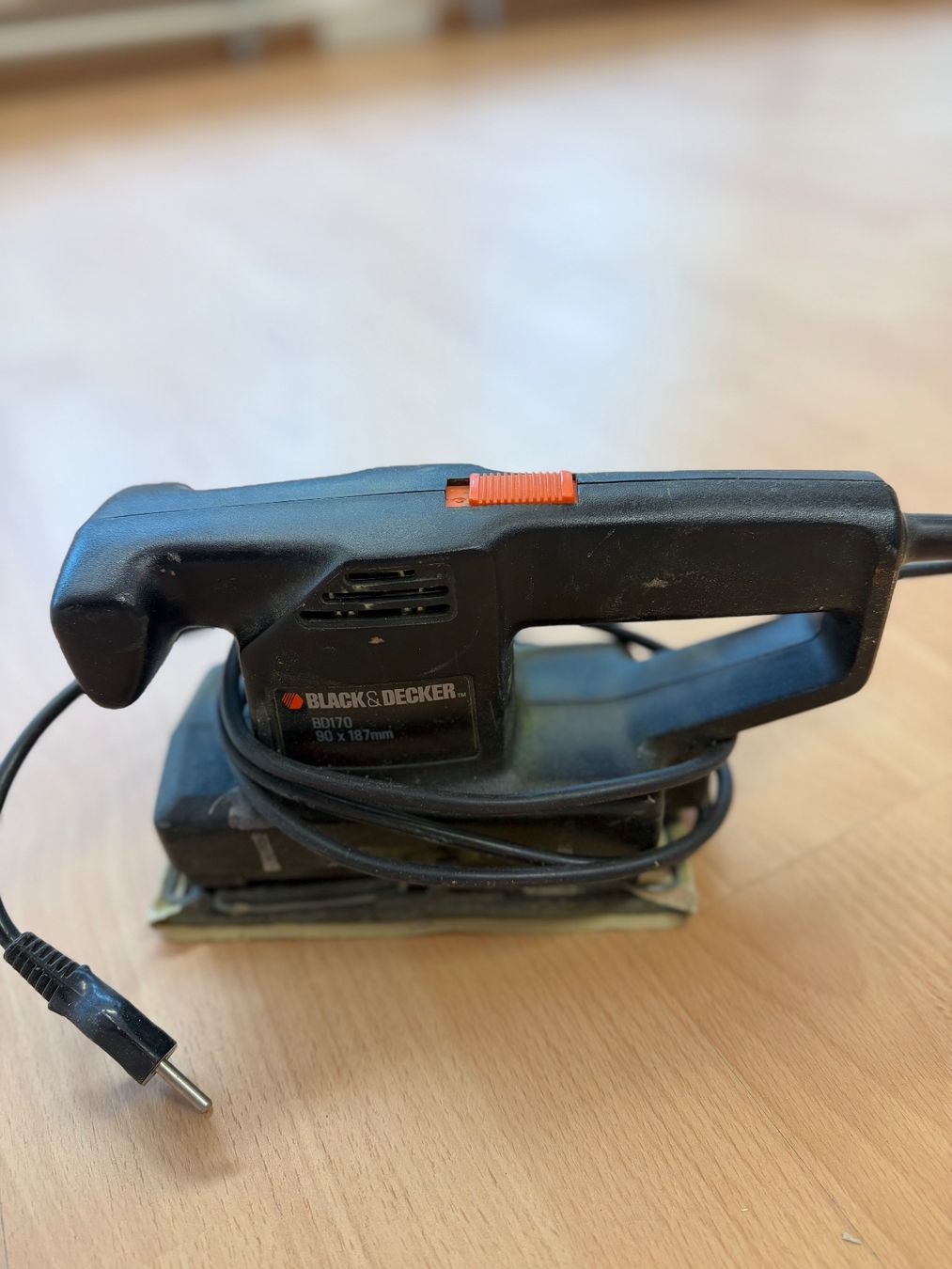 Black&Decker Schwingschleifer BD170 - Top Zustand! (Gebraucht) in ...