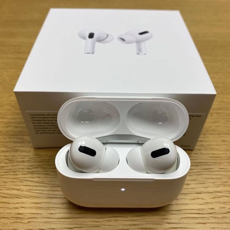 APPLE AirPods Pro (2. Generation) (Neu und originalverpackt) in ...