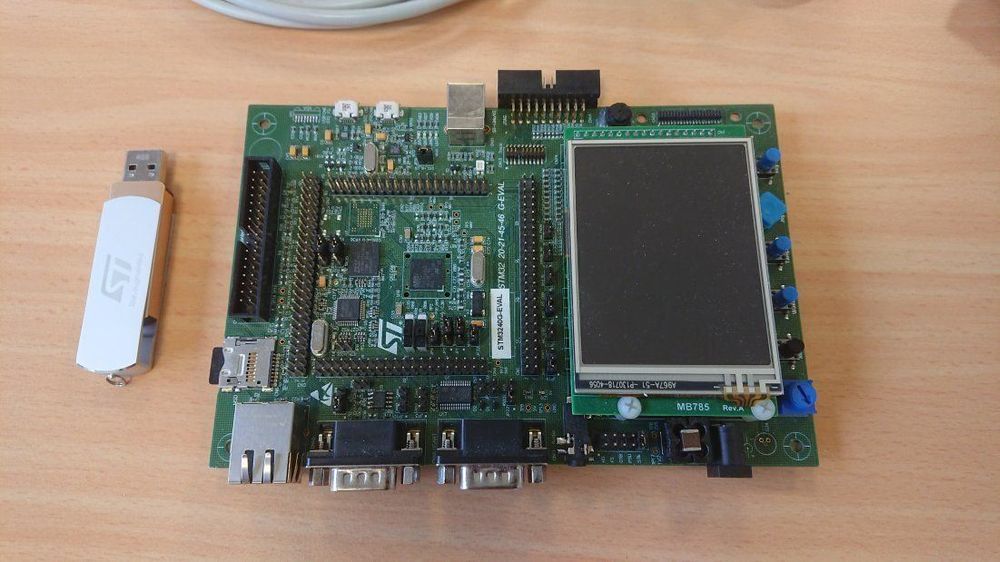 STM3240G-EVAL Board (Gebraucht) in Wolfhausen für CHF 53 – mit Lieferung auf Ricardo kaufen
