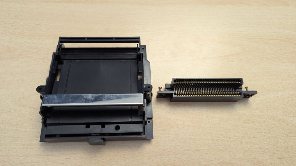 Original Nintendo NES 72 Pin Connector mit Schublade (Gebraucht) in ...