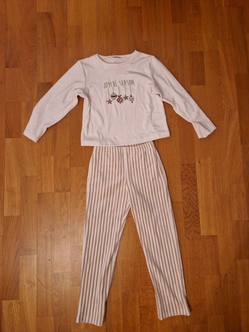 Neu Hausanzug Pyjama Set "Joyful Season" Gr. 6-7 Jahre (Neu (gemäss ...