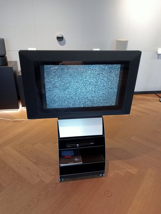 B&O BeoVision 3-32 mit TV - Möbel (Gebraucht) in Zofingen für CHF 50 ...