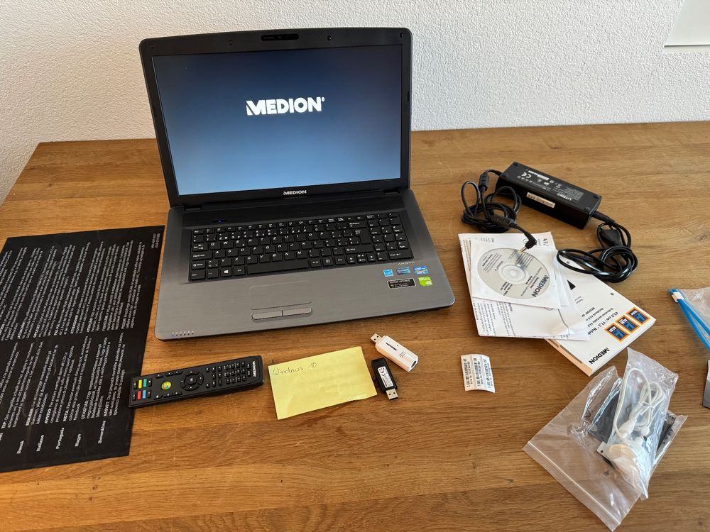 Medion Akoya P7818 43,9cm (17,3") Notebook | Kaufen auf Ricardo