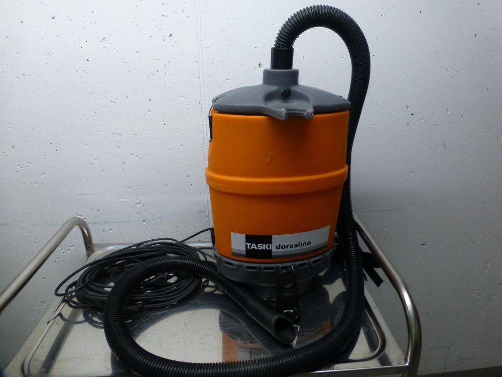 Taski Dorsalino, Rückenstaubsauger (Gebraucht) in für CHF 157 – mit ...