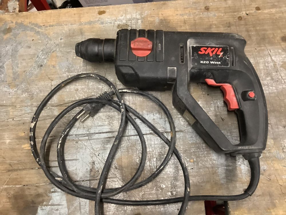 SKIL BOHRHAMMER DEFEKT (Defekt) in Glarus für CHF 5 – mit Lieferung auf Ricardo kaufen