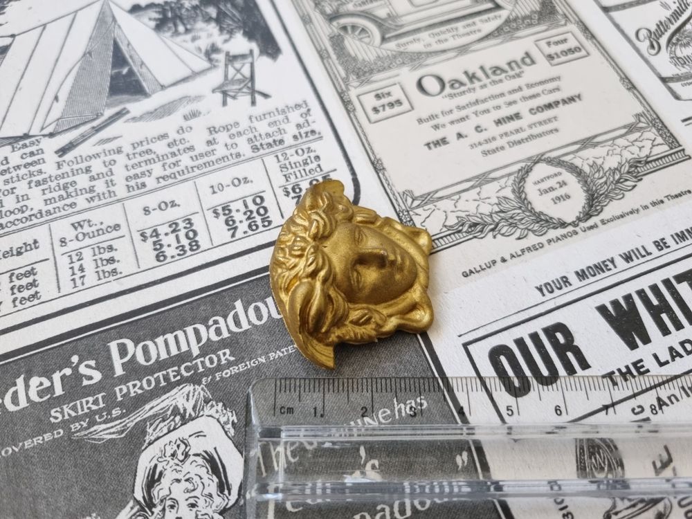 ORIGINAL Gianni Versace grosse vergoldete Medusa Brosche (Gebraucht) in ...