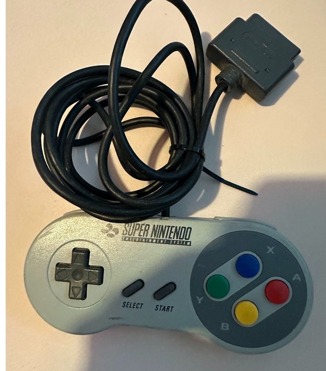 SNES SUPER NINTENDO CONTROLLER(ORIGINAL) (Gebraucht) in Nidau für CHF ...