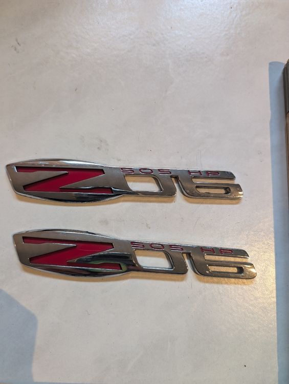Corvette Z06 Badge Emblem (Gebraucht) in Villmergen für CHF 9 – mit ...