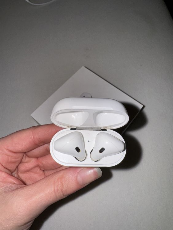 Airpods First Generation | Kaufen auf Ricardo