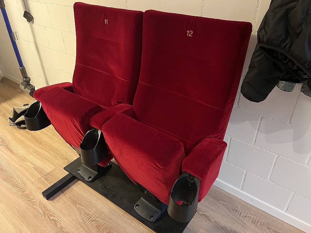 Kinosessel (Gebraucht) in Wetzikon ZH für CHF 149 – nur Abholung auf Ricardo kaufen