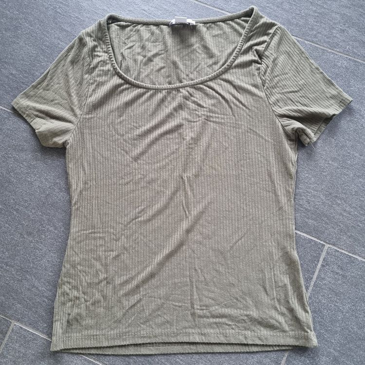 🌸 AMISU SHIRT M 🌸 (Neu (gemäss Beschreibung)) in Diepflingen für CHF 1 ...