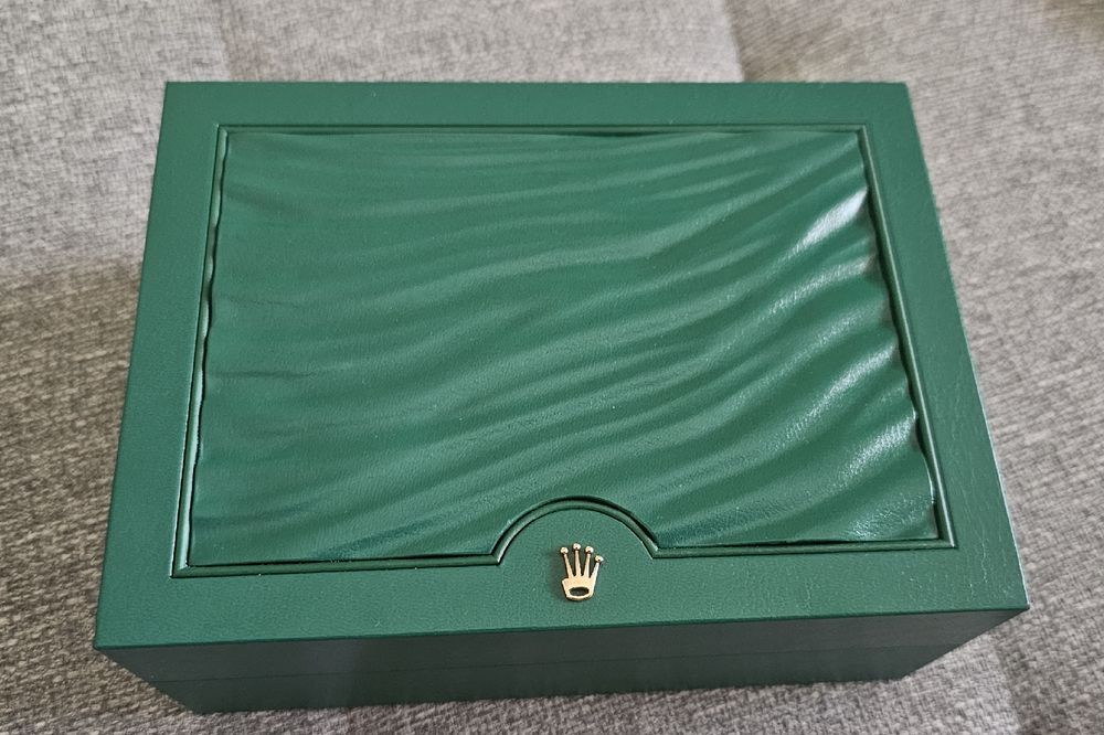 Boîte Rolex verte (Defekt) in Genève für CHF 66 – mit Lieferung auf ...