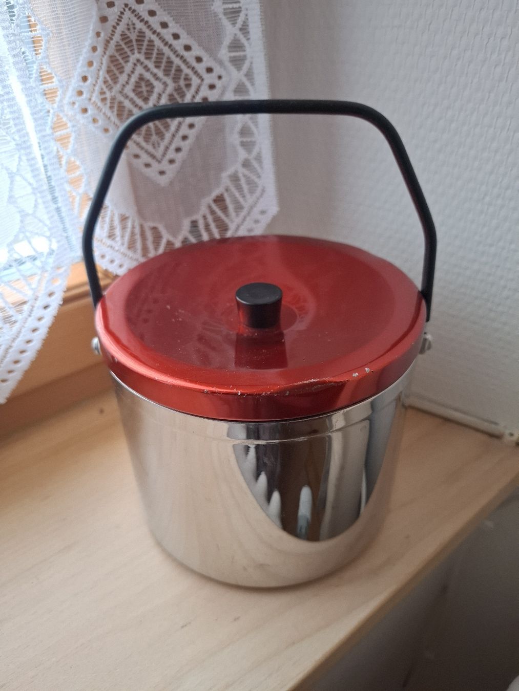 Pot à lait / années 70 / 16.5 x 14cm (D'occasion) à Crémines pour CHF ...