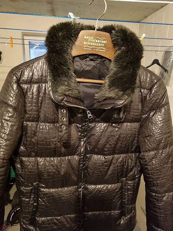 Winterjacke Sisley Gr.40 (Gebraucht) in Thun für CHF 15 – nur Abholung ...