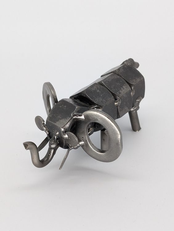 Metall Elefant Skulptur aus Schrauben und Muttern Deko Figur (Gebraucht ...