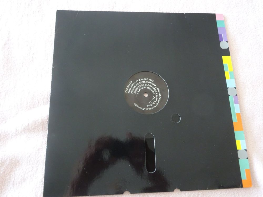 ***NEW ORDER*** BLUE MONDAY /THE BEACH MAXI (JOY DIVISION) | Kaufen auf ...