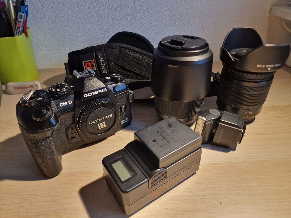Olympus OM-D E-M1 Mark III + Objectifs et Accessoires! (D'occasion) à ...