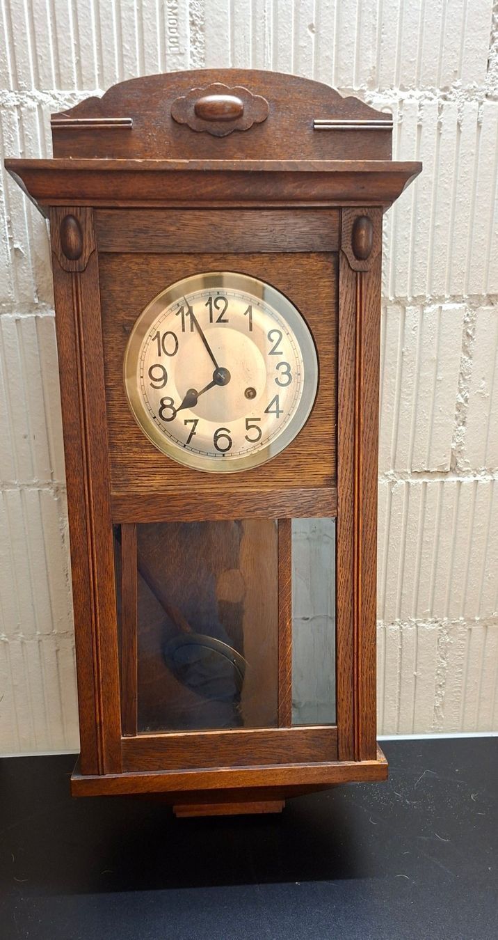 Alte Wanduhr / Pendeluhr, Holz, Vintage Design Top! (Gebraucht) in ...