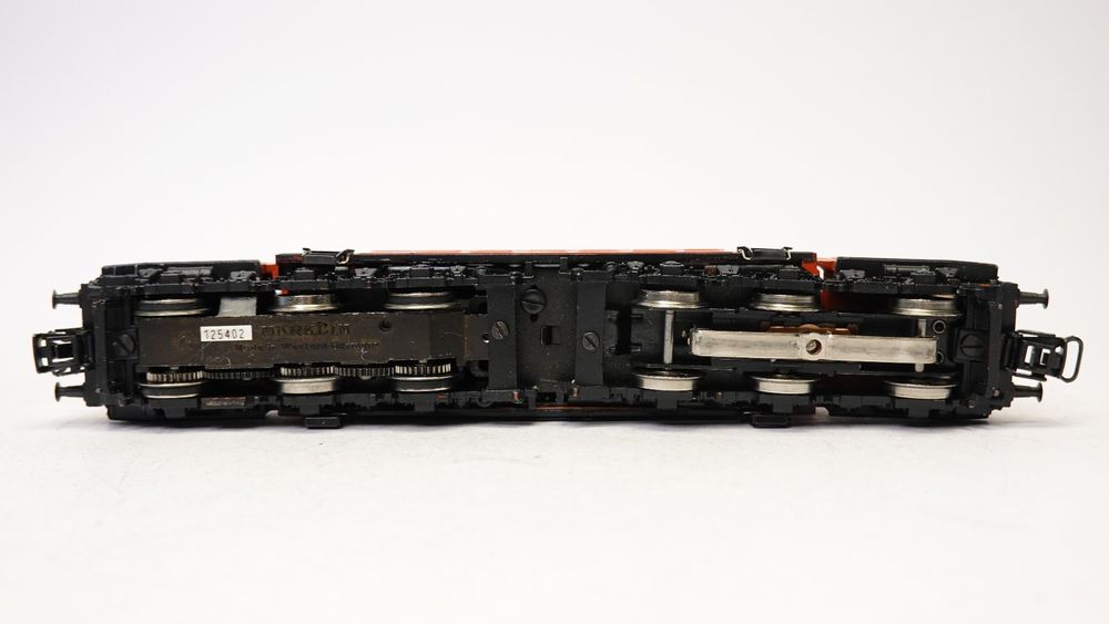 e4 Märklin 3159 ÖBB 1020.02 E-Lok Krokodil orange (Gebraucht) in Thun ...