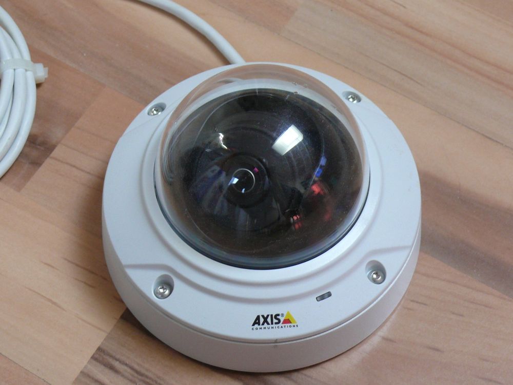 AXIS M3006-V - Netzwerkkamera - Domecam - Webcam | Kaufen auf Ricardo