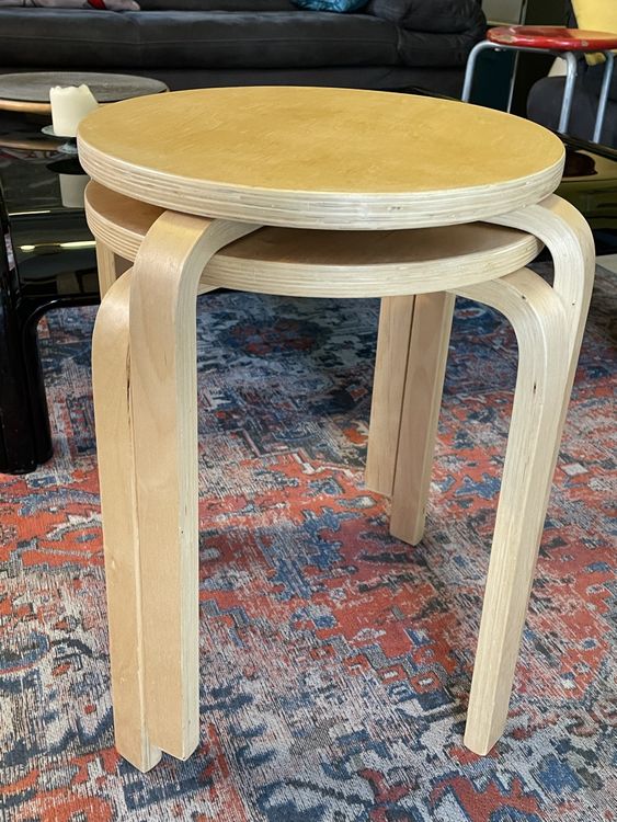 2er Set Design Hocker Frosta IKEA (Stil Alvar Aalto/Artek) | Kaufen auf Ricardo