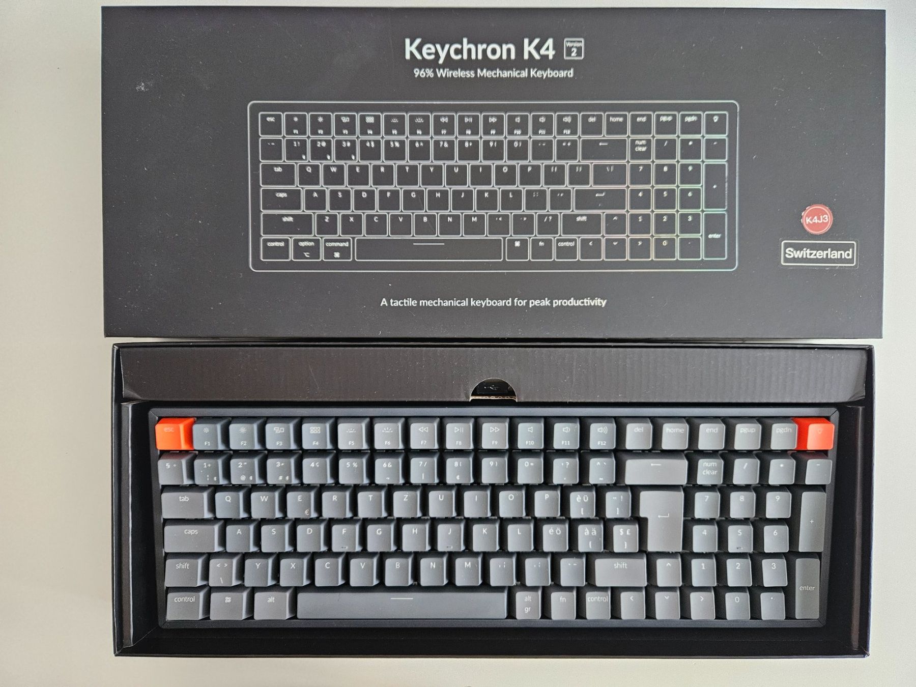 Keychron K4 – Schweizer‑Deutsch Layout – Brown Switches (Neu (gemäss ...