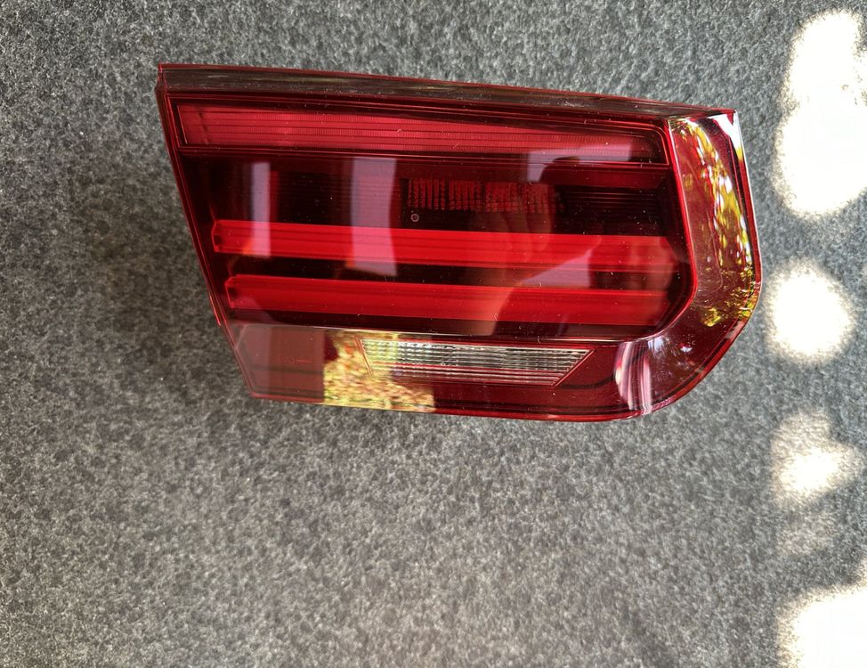 Heckleuchte Heckklappe rechts (Gebraucht) in Worben für CHF 110 – mit Lieferung auf Ricardo kaufen
