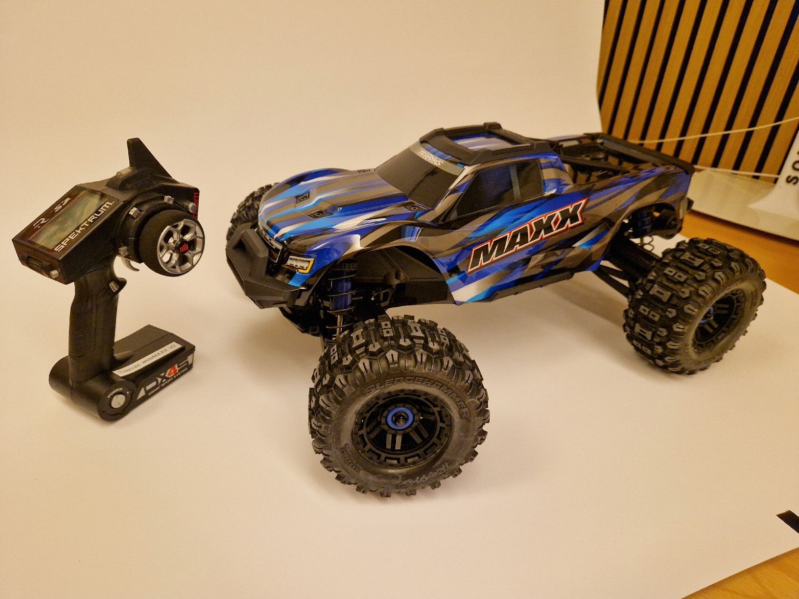 Traxxas WideMAXX V2 4S Monster Truck, inkl. 2 Akkus RTR (Neu (gemäss ...