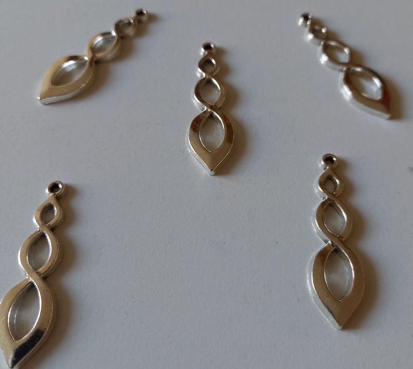 5 Stk.Anhänger (Neu (gemäss Beschreibung)) in Zizers für CHF 2 – mit Lieferung auf Ricardo kaufen