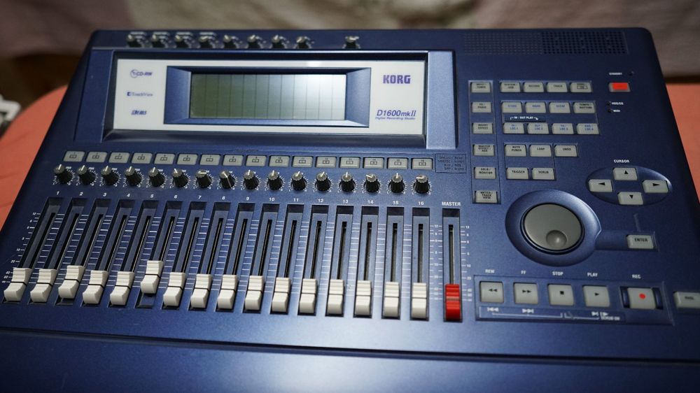Korg D1600 MKII Digital Recording (Gebraucht) in Kollbrunn für CHF 150 ...