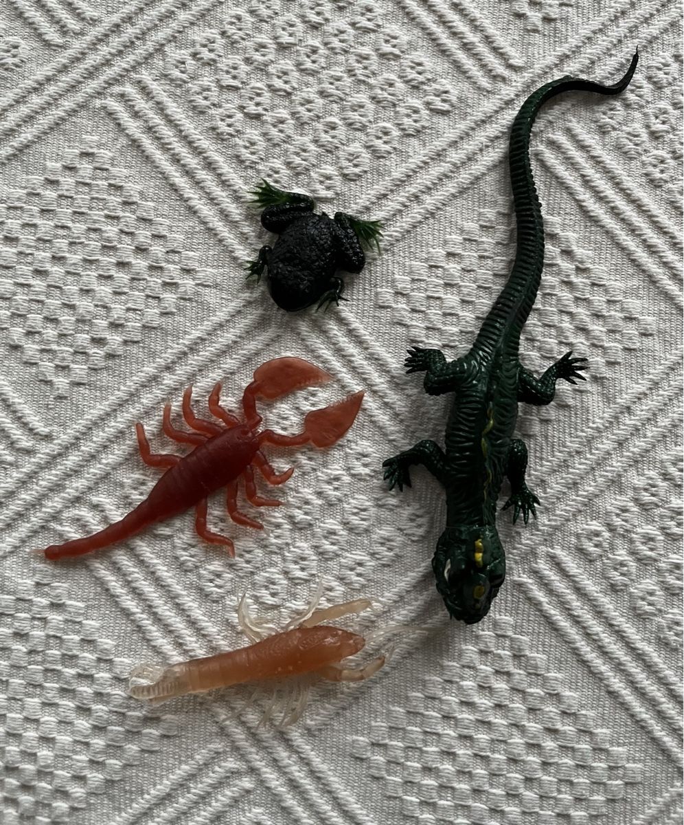 4 Gummi-Tiere Skorpion Frosch Krabbe Echse z.B. für Fasnacht (Neu ...