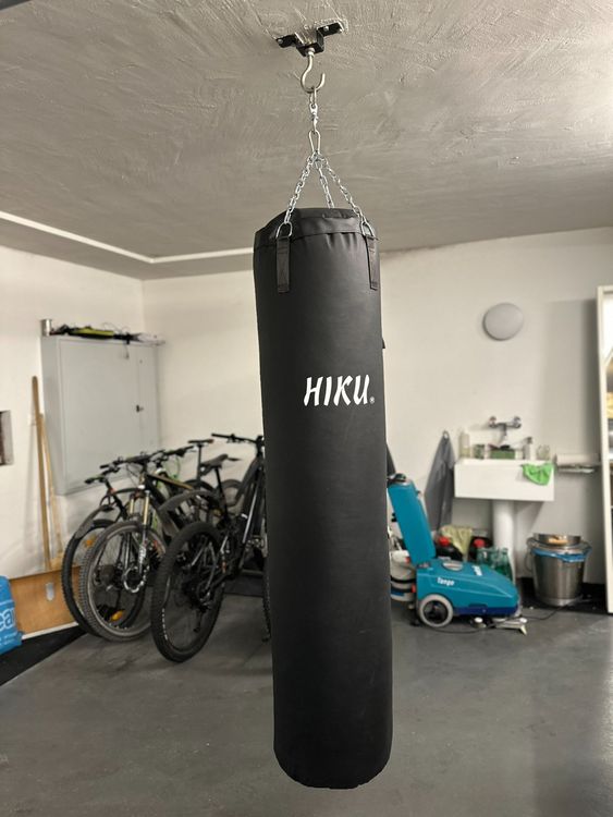 Boxsack HIKU 150cm / 50kg mit Befestigung NP 239.- VP 20.- (Gebraucht ...