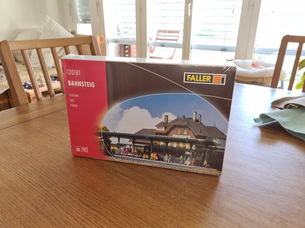 Faller H0 Bahnsteig 120181 (Neu und originalverpackt) in Beromünster ...