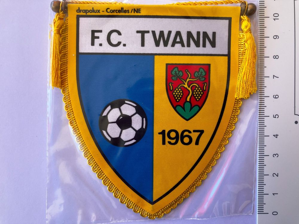 Vintage Fanion/Wimpel FC TWANN 1967 (Neu und originalverpackt) in Gland ...