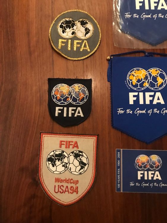 FIFA SET - Wimpel und Kleber und Aufnäher (Neu (gemäss Beschreibung ...