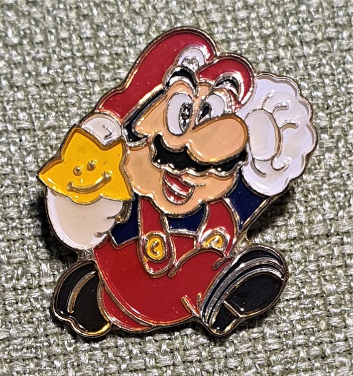 N113 - Pin Nintendo Super Mario mit Stern (Gebraucht) in für CHF 5 ...