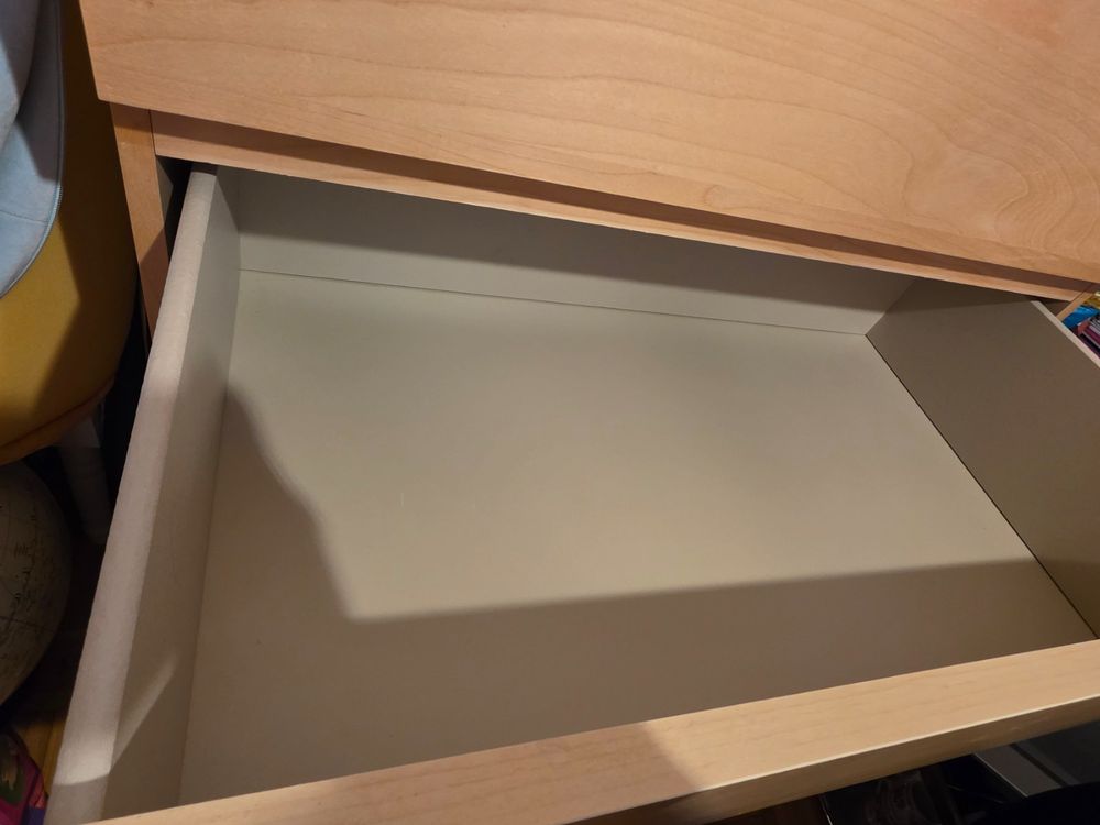 Commode 3 tiroirs Malm (D'occasion) à Bussigny pour CHF 40 – retrait ...