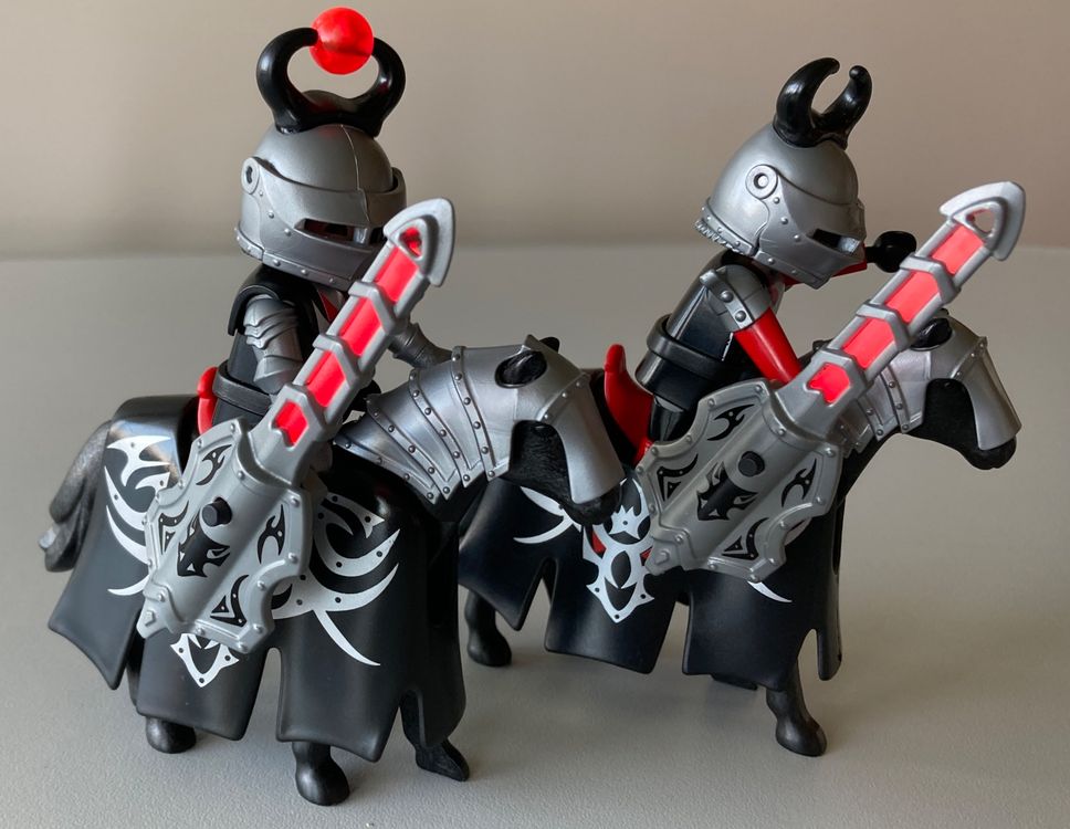 Playmobil, 2 Ritter mit magischem Schwert (Gebraucht) in Wil SG für CHF ...