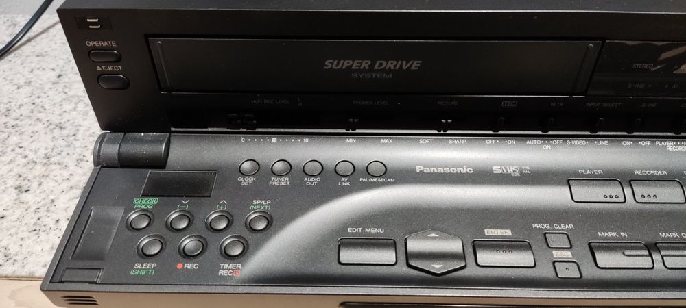 Super VHS-Videorecorder NV-HS1000 von PANASONIC | Kaufen auf Ricardo