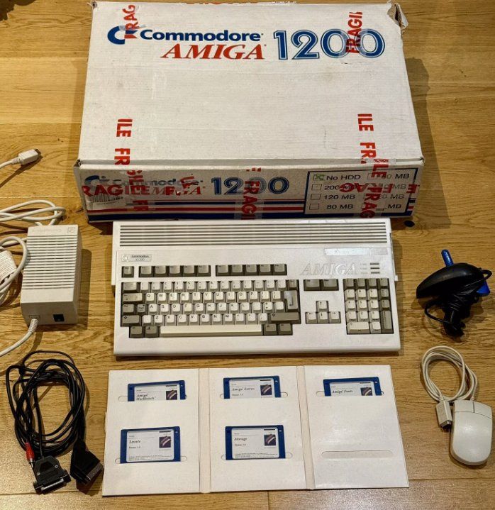 Rare Commodore Amiga 1200 сomputer (Gebraucht) in Winterthur für CHF 200 – mit Lieferung auf ...