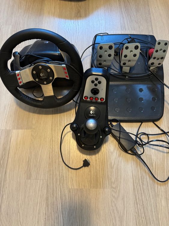 Logitech G27 Racing Wheel and Pedal Set - G-Series (Gebraucht) in ...
